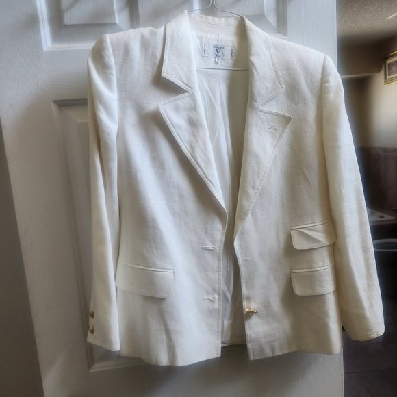 Valentino | Jackets & Coats | Size 8 Cream Valentino Vintage Jacket ...